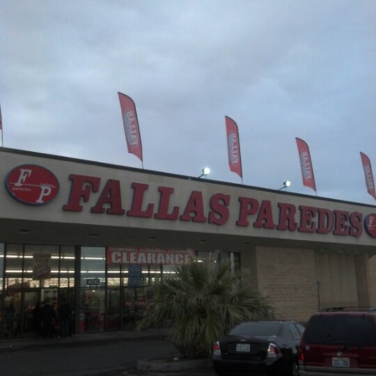 Fallas Paredes - Clothing Store