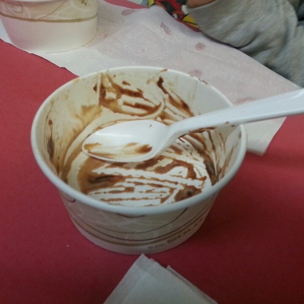 Whistle Stop Ice Cream Shop - 435 Shore Rd