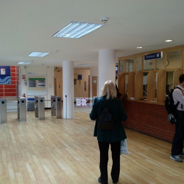 Lambeth College (Vauxhall) - Community College