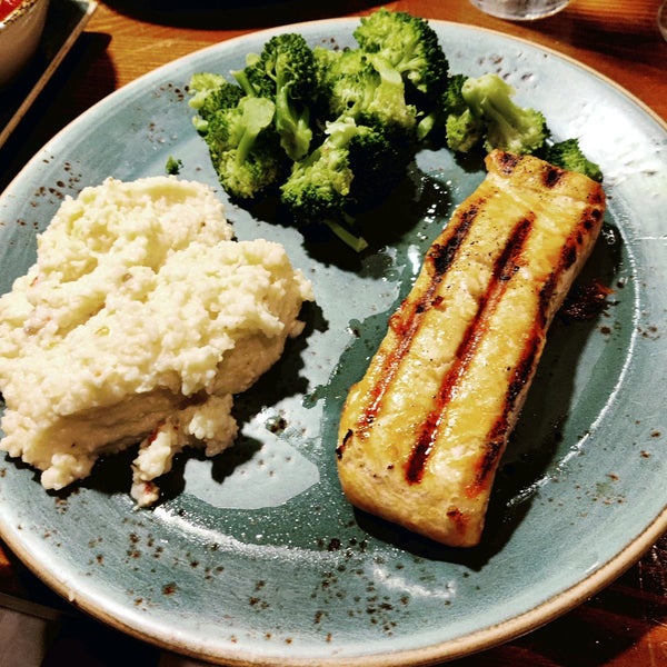 Bullfrogs Bar and Grill - 8 tips