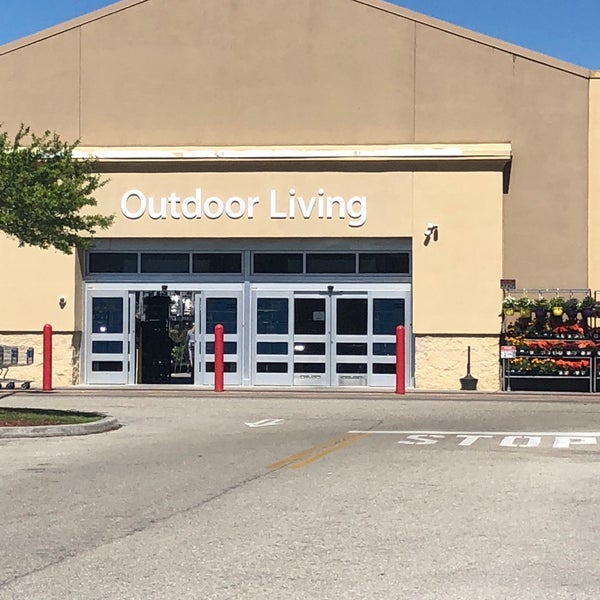 Walmart Supercenter - 508 10th St E