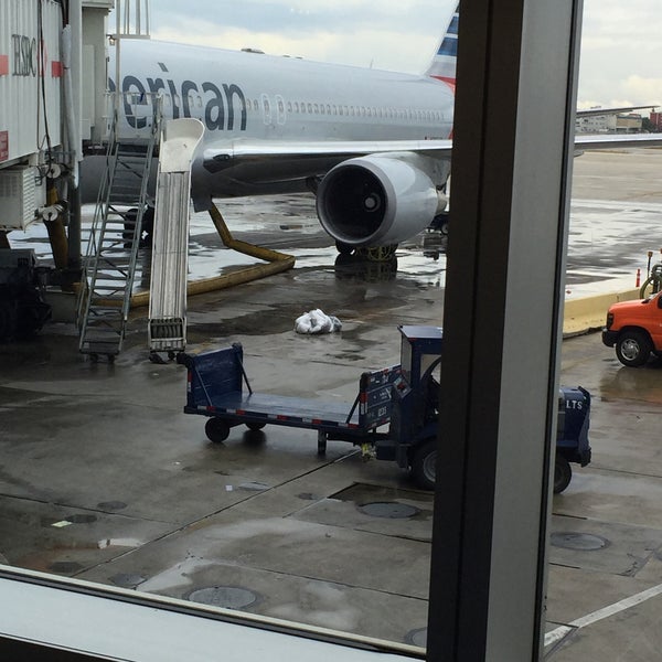 Gate D22 - Airport Gate in Miami International Airport