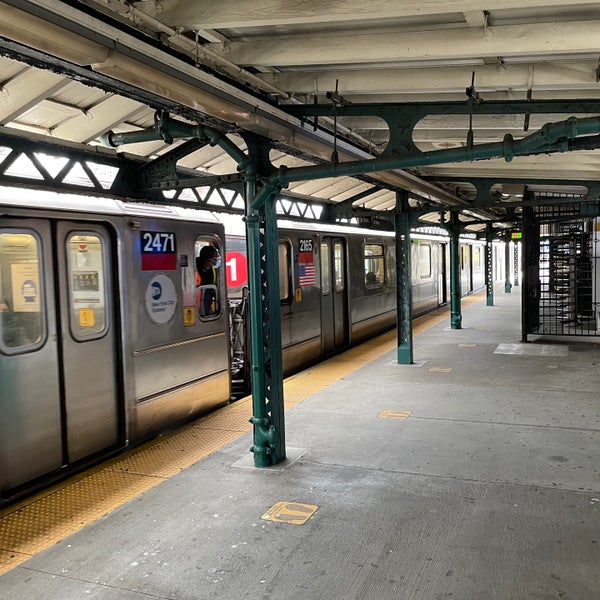 MTA Subway - 215th St (1) - Inwood - 5 tips from 667 visitors