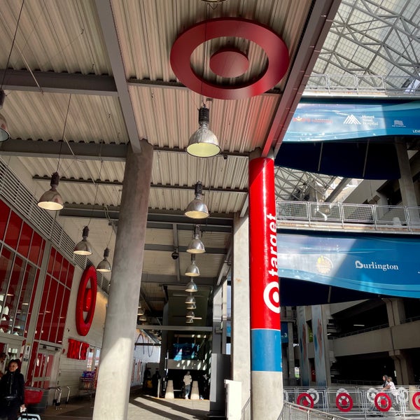 Target (Now Closed) - East Harlem - 517 E 117th St