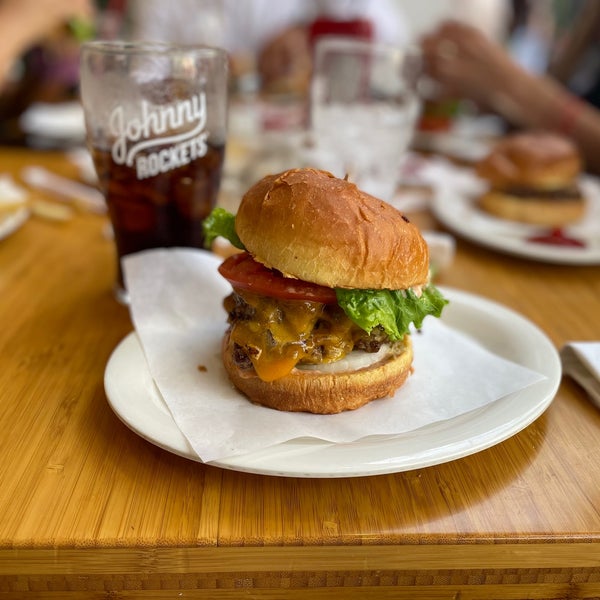 Johnny Rockets - 1000 Universal Studios Blvd