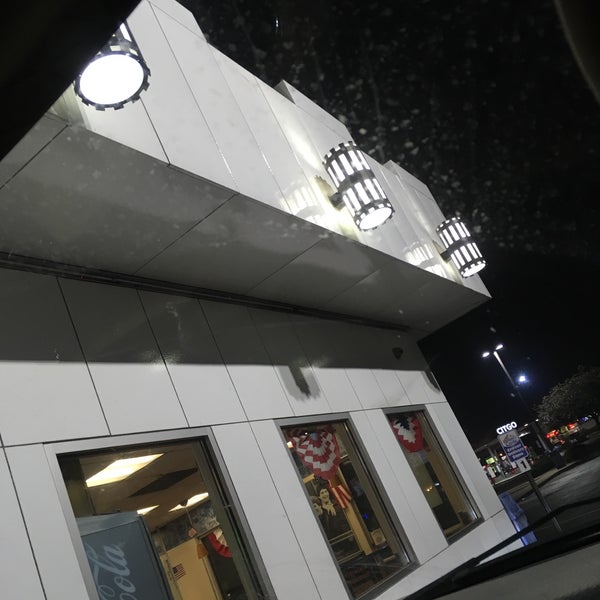 White Castle - 2 tips from 586 visitors