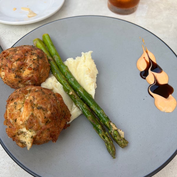 Mallards At The Wharf - Seafood Restaurant in Onancock