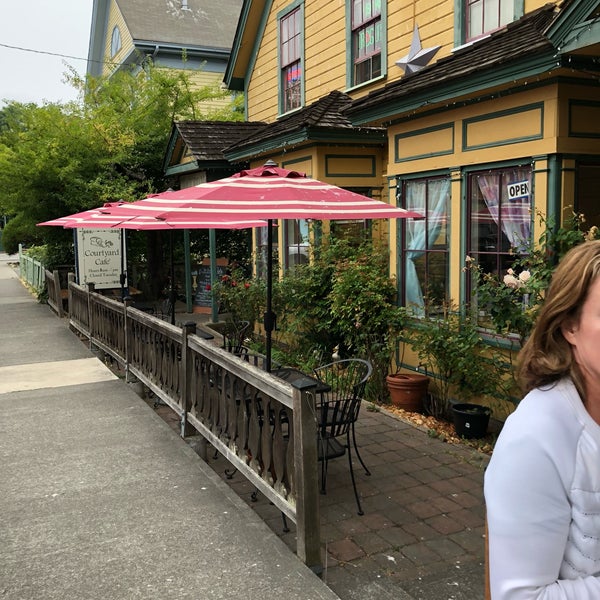 The Courtyard Cafe - Bakery