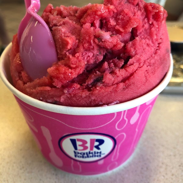 Baskin-Robbins - Ice Cream Parlor
