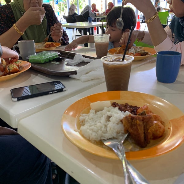 Photos at R&R Restoran Jejantas Sungai Buloh - Rest Area in Sungai Buloh