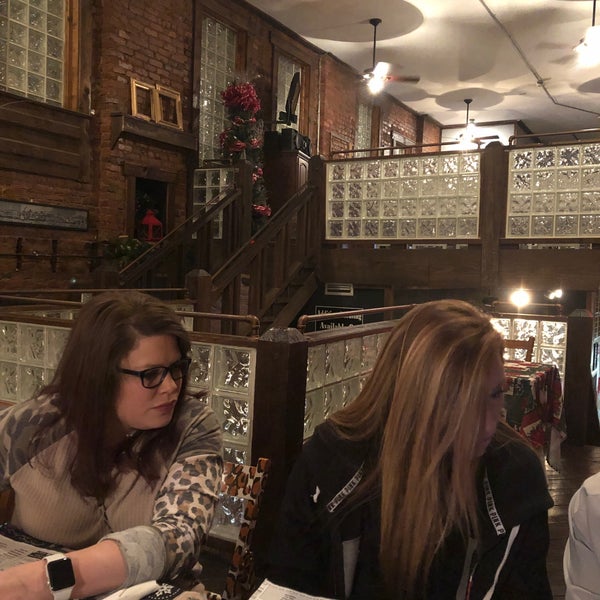 The Peerless Grille - Bar in Anniston