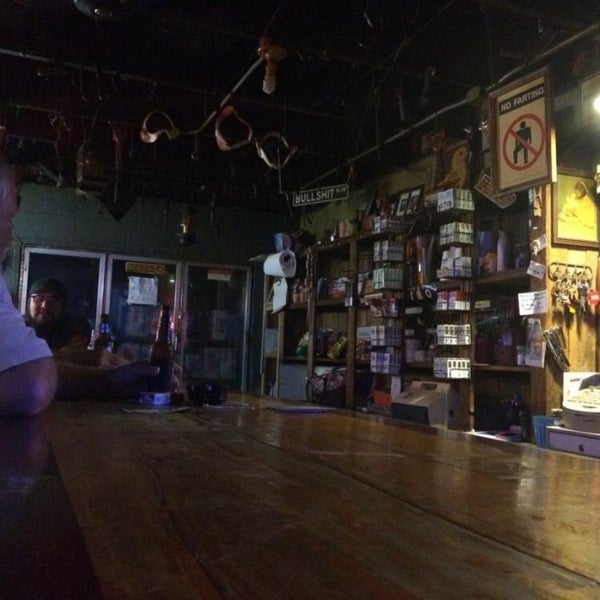 Helotes Country Club - Beer Garden