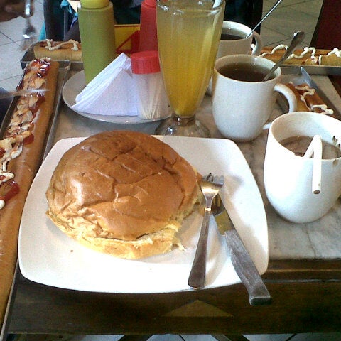 Burger Buto (Kedai 27) - Burger Joint in Malang