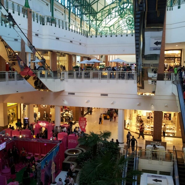 Photos at Praia de Belas Shopping - Praia de Belas - 352 tips from ...