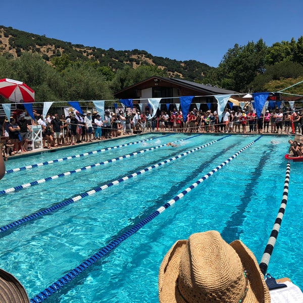 Marinwood Pool - 3 tips from 127 visitors