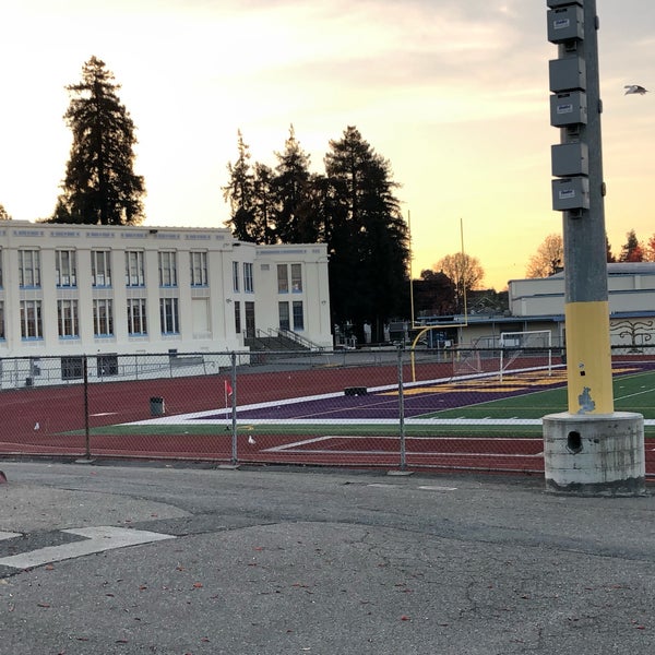 Oakland Technical Senior High School - Temescal - 4351 Broadway