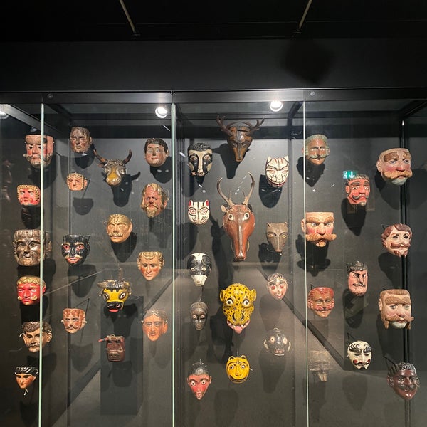 Museum Rietberg - History Museum in Enge