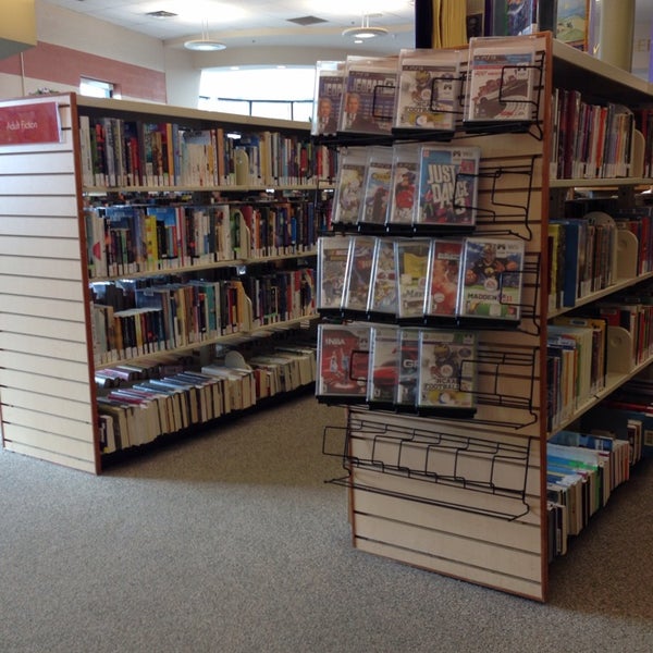 Oakville Public Library (Iroquois) - College Library