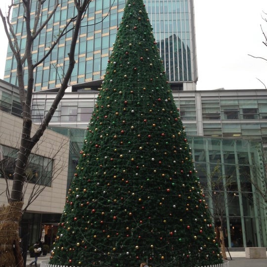 Photos at Kerry Parkside (浦东嘉里城) - Shopping Mall