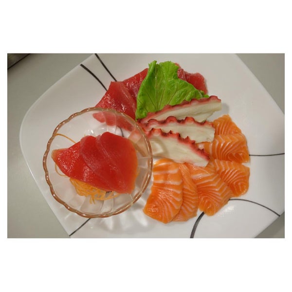 Sakura Sushi Train - 1 tip