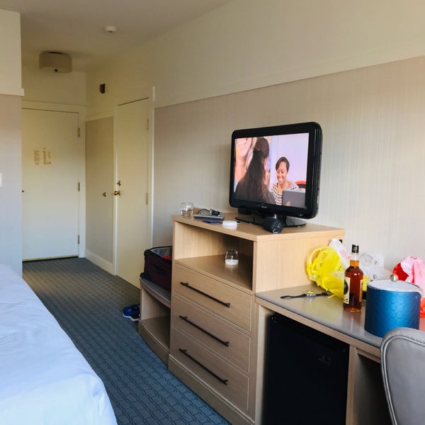 Two Trees Inn - Town of Ledyard, CT