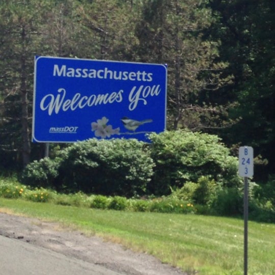 NY/MA Border - Border Crossing