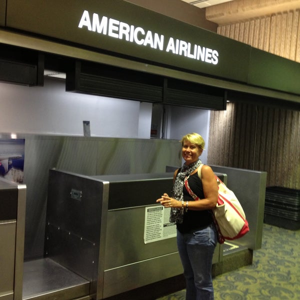 American Airlines Ticket Counter - Airport Ticket Counter in Sky Harbor