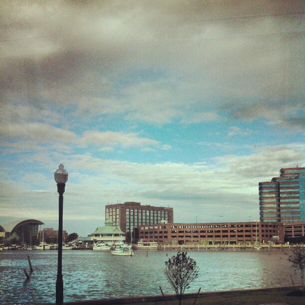 Hampton University - University in Hampton