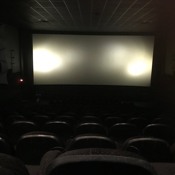 Photos at Méga-Plex Guzzo Spheretech 14 - Saint-Laurent - 17 tips from ...