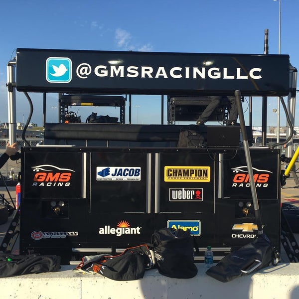 iowa speedway pit row - Newton, IA