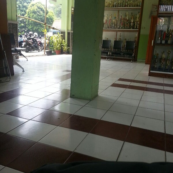 SMA Negeri 4 Jakarta - High School