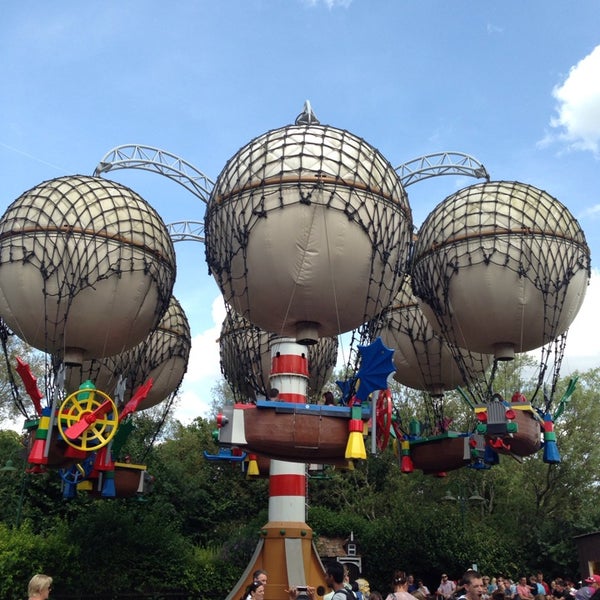 Balloon School - Attraction