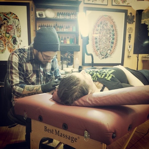 Valor Tattoo - Tattoo Parlor