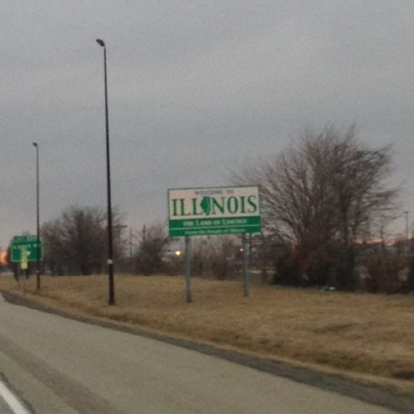 Illinois & Indiana State Line - Border Crossing in Danville