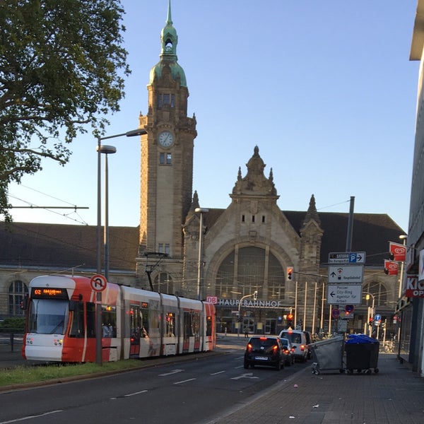 Photos at Krefeld Hauptbahnhof - 12 tips