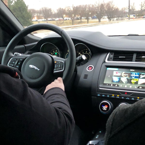 Tom Wood Jaguar Land Rover Volvo - 4620 E 96th St