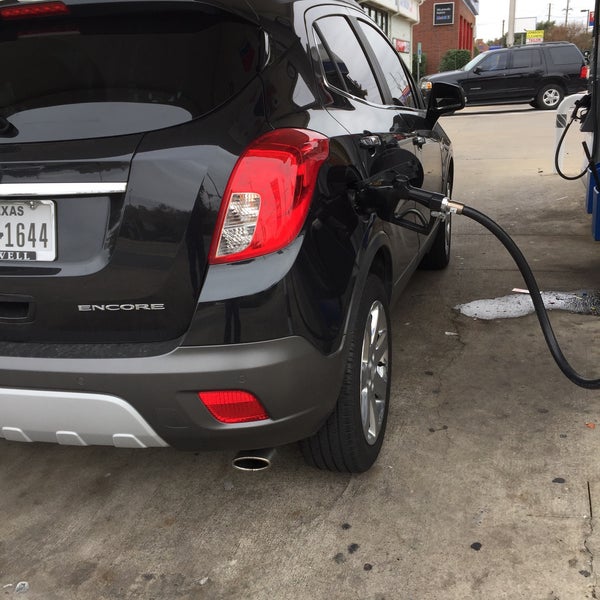 Chevron - Fuel Station in Dallas