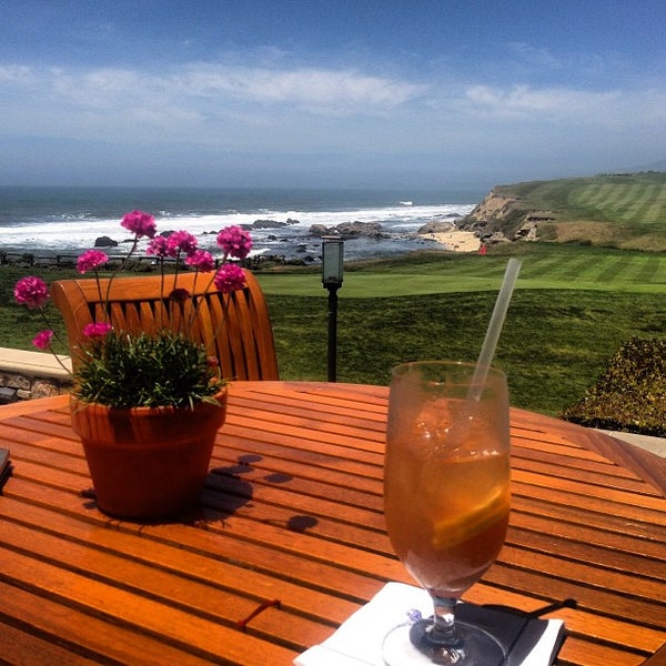 The Ocean Terrace - Lounge in Half Moon Bay