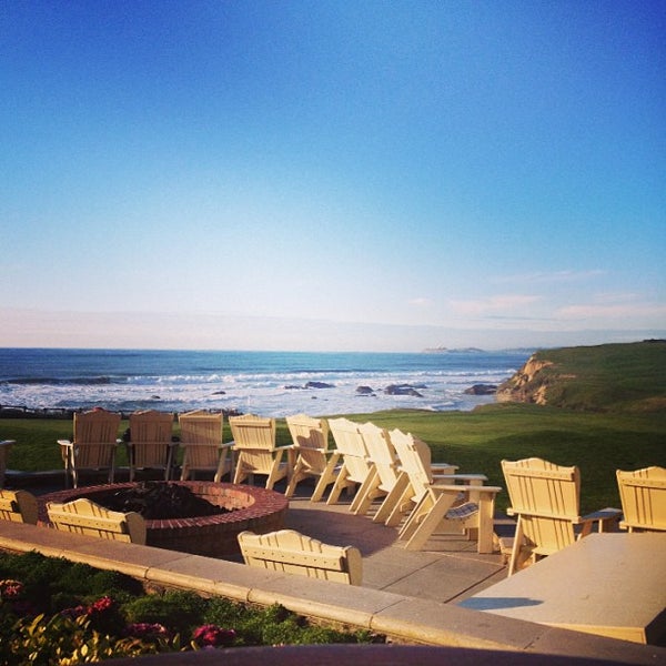 The Ocean Terrace - Lounge in Half Moon Bay