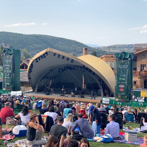 Snow Park Outdoor Amphitheater - Amphitheater
