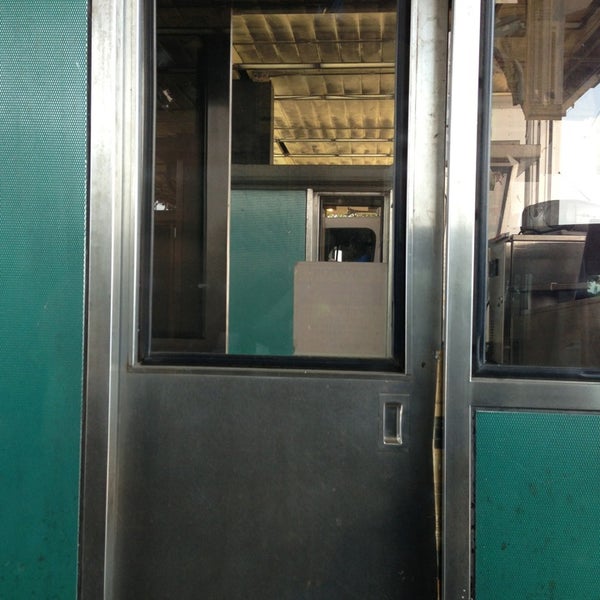 Photos at NJ Turnpike at Exit 16W - Intersection