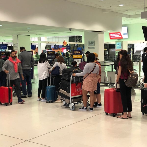 Thai Airways Check-in Counter - 4 tips