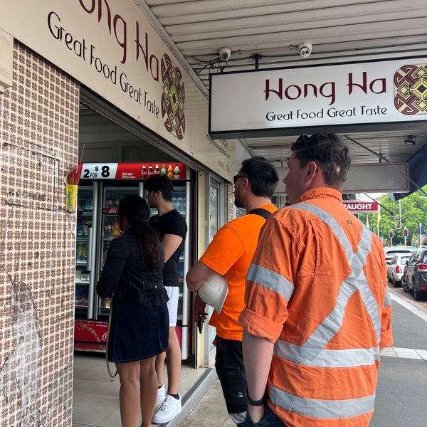 Hong Ha Hot Bread - 1151 Botany Rd