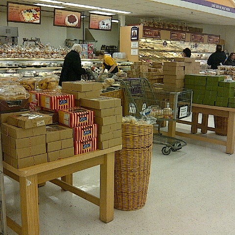 Stop & Shop - Supermarket in Elmhurst