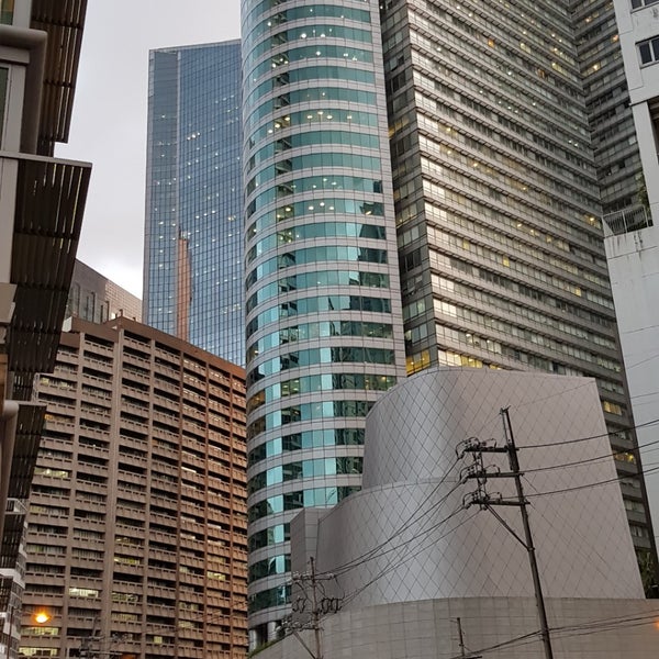 FEU Makati - University in Makati City