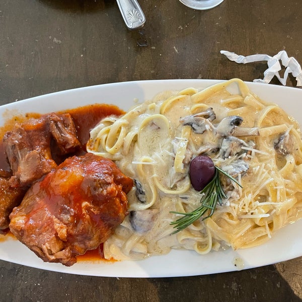 El Rocoto - 1356 W. Artesia Blvd