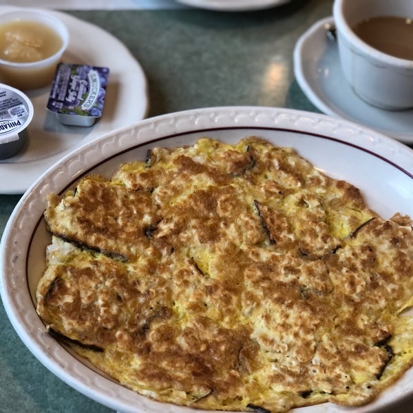 Kouros Bay Diner - Sheepshead Bay - 15 tips from 477 visitors
