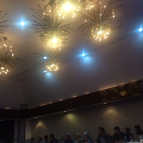 Sari Pan Pacific (istana ballroom) - Menteng - 28 visitors