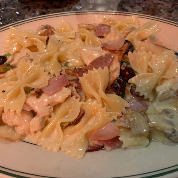 Pasta Primavera - Italian Restaurant