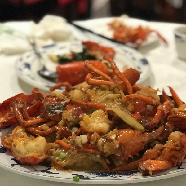 Photos at Fook Yuen Chinese Seafood Restaurant - Mccully - Moiliili ...